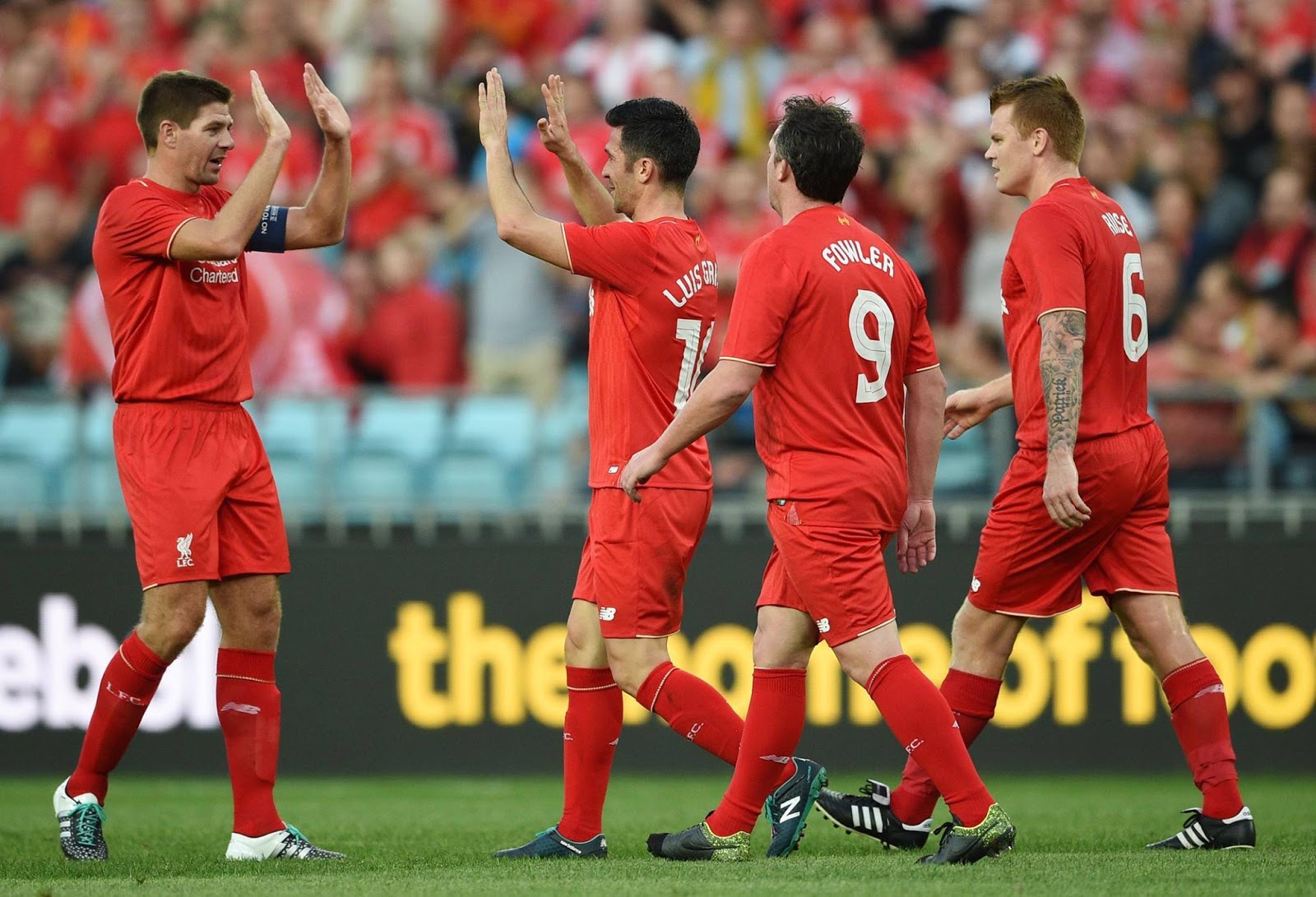 Liverpool Legend Robbie Fowler Shows Off Utterly Strange Nike Tiempo ...