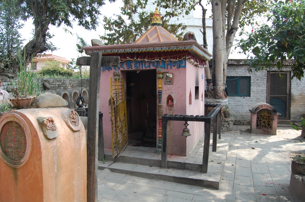 Useful Information, Links & Photo collections: Temples of Madhyapur-16 ...