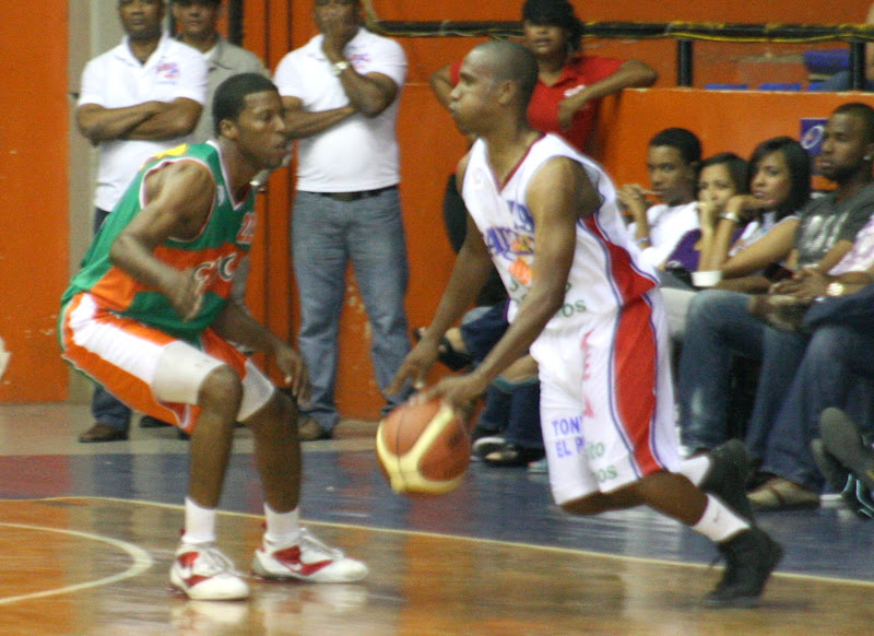 RAMON MARRERO ARISTY EMPATA LA "SEMIFINAL B2 DEL BASKET SUPERIOR DE LA ROMANA‏ | 16 Minutos