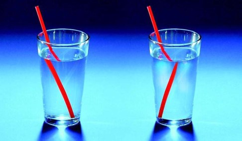 Kindergarten and Mooneyisms: 5 Minute Science Lesson: Refraction