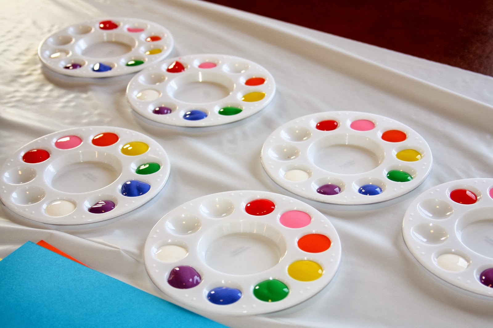 5M Creations: Rainbow Art Party