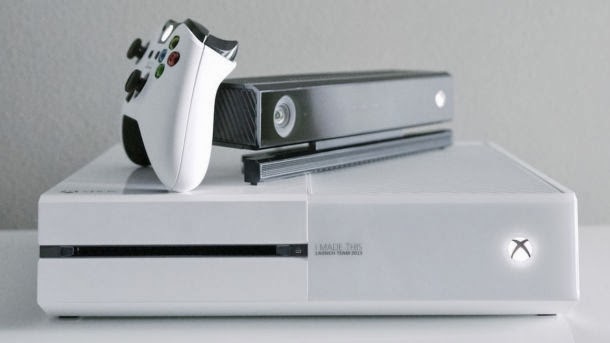 xbox one red ring: New Photos of the White Xbox One