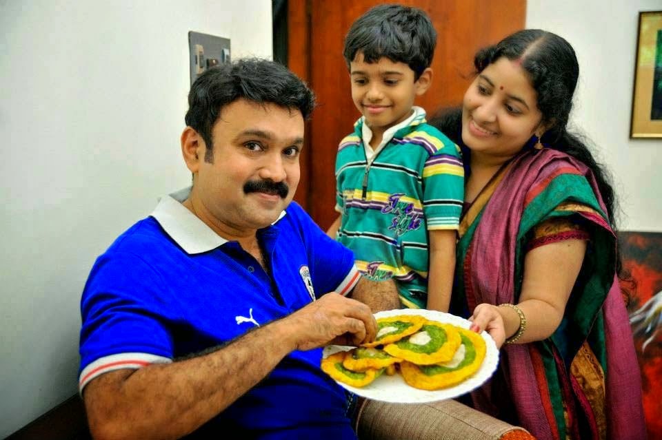 Sudheesh With Family Exclusive Photos - Videospot