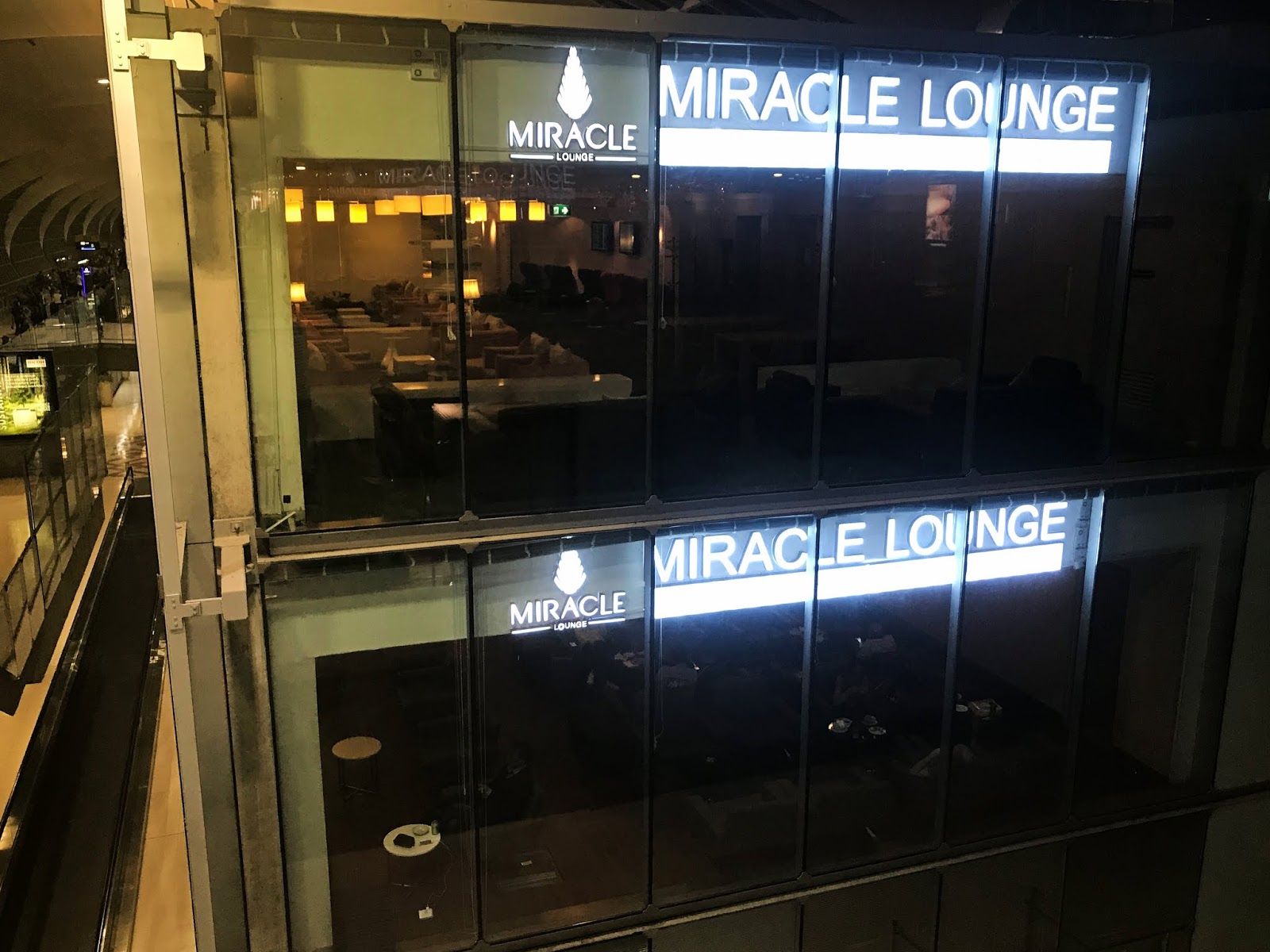 [飛行紀錄]曼谷蘇萬那普國際機場 Miracle First Class Lounge(JCB、PP卡、龍騰卡可用) | 威觀世界 Wei ...