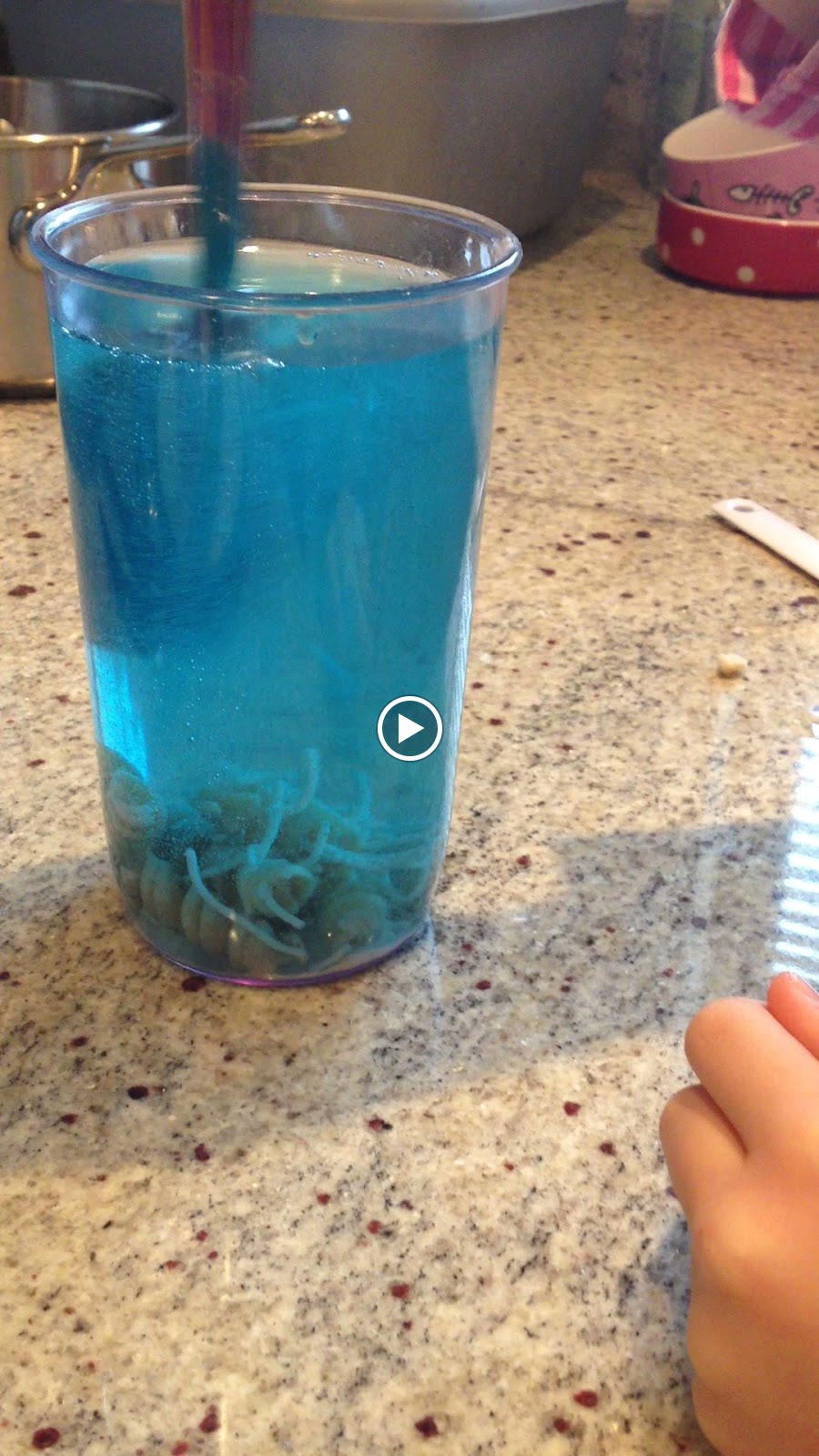 Emma's Science Blog: DANCING SPAGHETTI EXPERIMENT