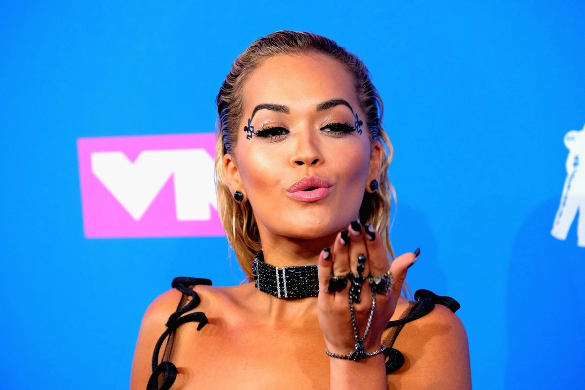 Rita Ora Bares All In Nearly Nude Dress At The 2018 Mtv Vmas