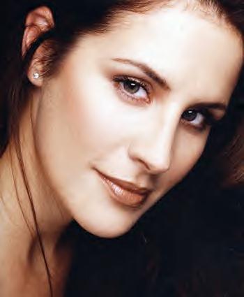 Emily Robison | Celebrities Photos Hub