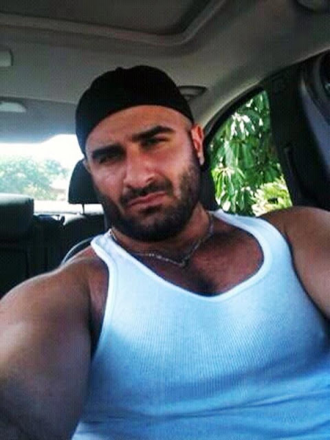 Muscle Lover: Bodybuilders driving...