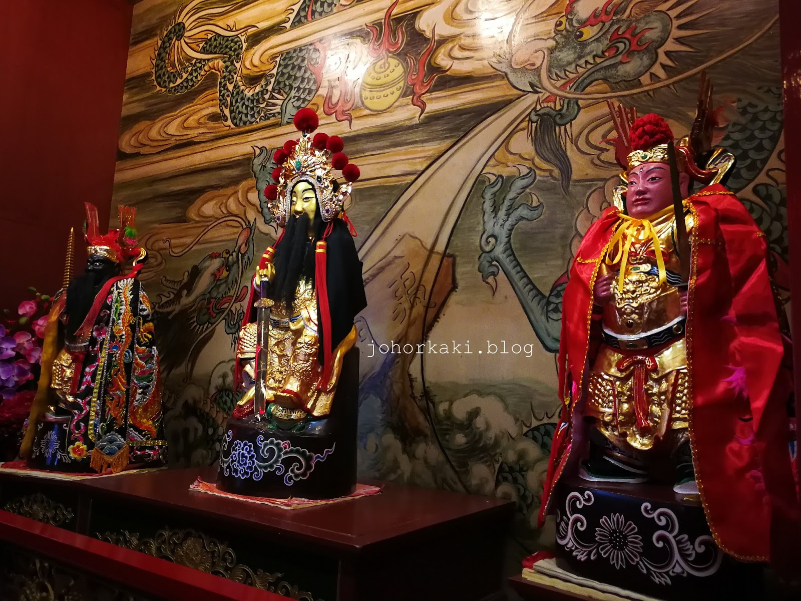 Why Visit the Johor Chinese Old Temple in JB? 柔佛古廟 |Tony Johor Kaki ...