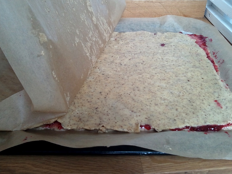 Sugarfox: Recipe for hindbær snitter (Danish raspberry bars)