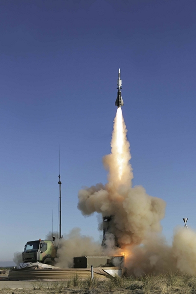 Le mamouth: Mamba protègera le Bourget