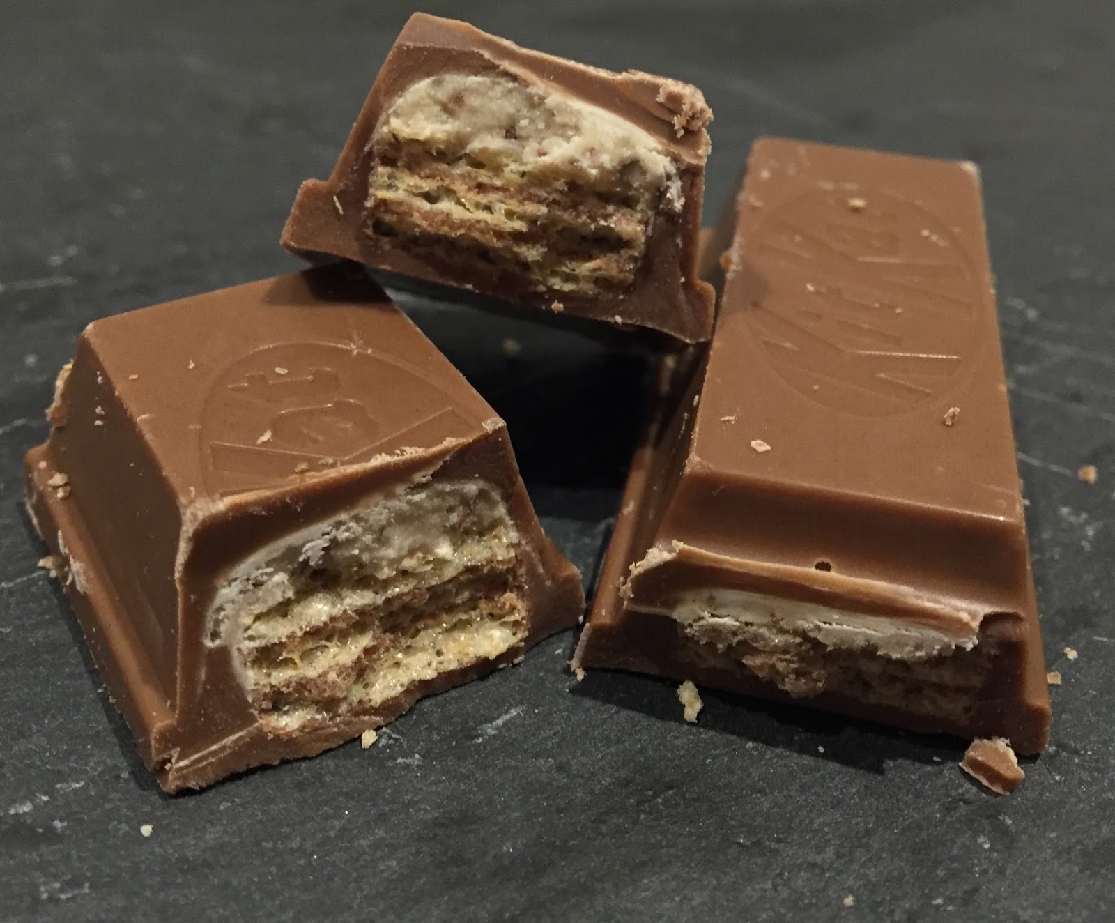 Archived Reviews From Amy Seeks New Treats: NEW! KitKat Chunky Cookie ...