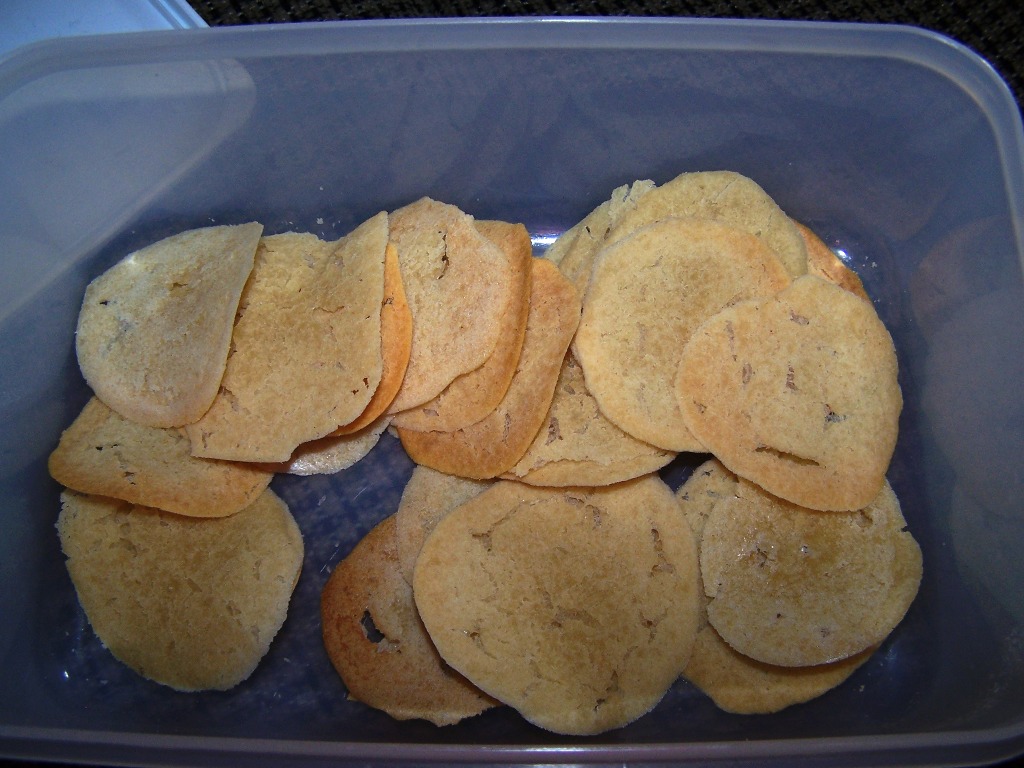 CCoatsofManyColours!: Sirloin Steak Vegetable Rolls & Rice Crisps!
