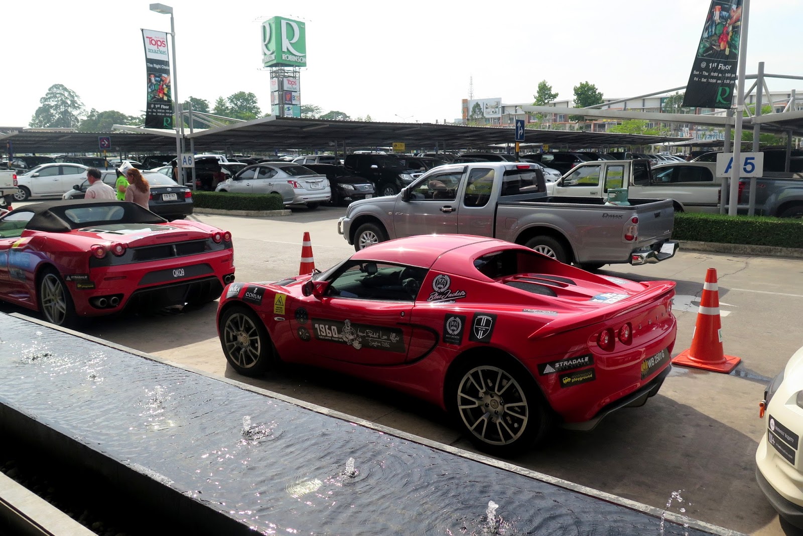 It's what i do: Blue Jackets Songkran drive to Phuket