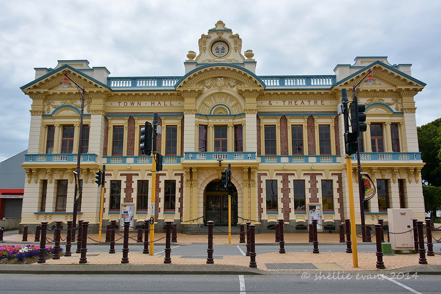 Two Go Tiki Touring: Invercargill's Heritage Buildings & More
