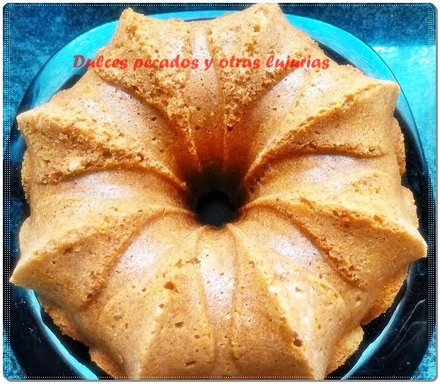 Canary Island's bundt cake