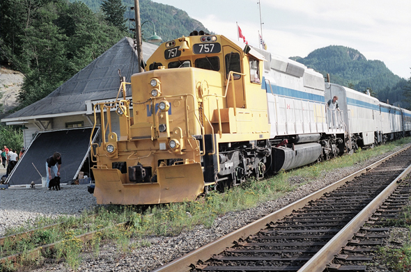 White River Division: Throwback Thursday: Via Rail Canada SD40-2 No. 757?