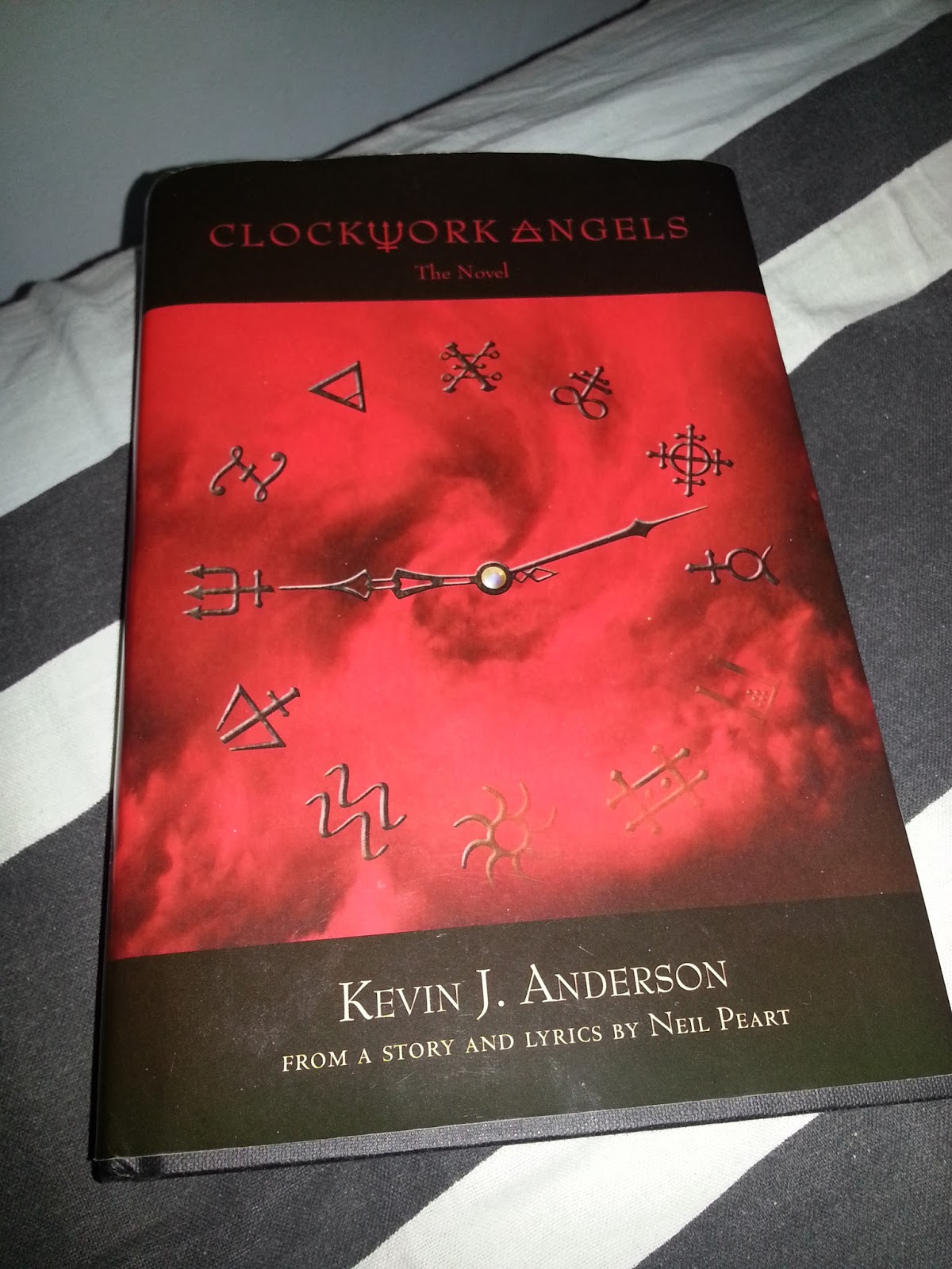 Entre Nous: CLOCKWORK ANGELS THE NOVEL de Kevin J. Anderson e Neil Peart