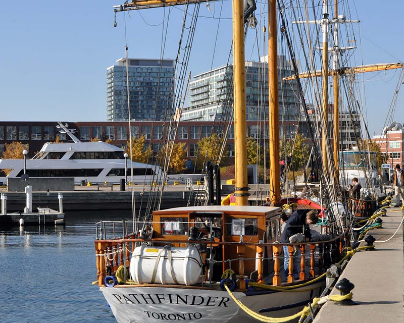 Toronto Grand Prix Tourist - A Toronto Blog: Tall ships in Toronto ...