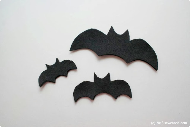 Sew Can Do: Spooky Spaces For Halloween: Bats In The Belfry Mobile Tutorial