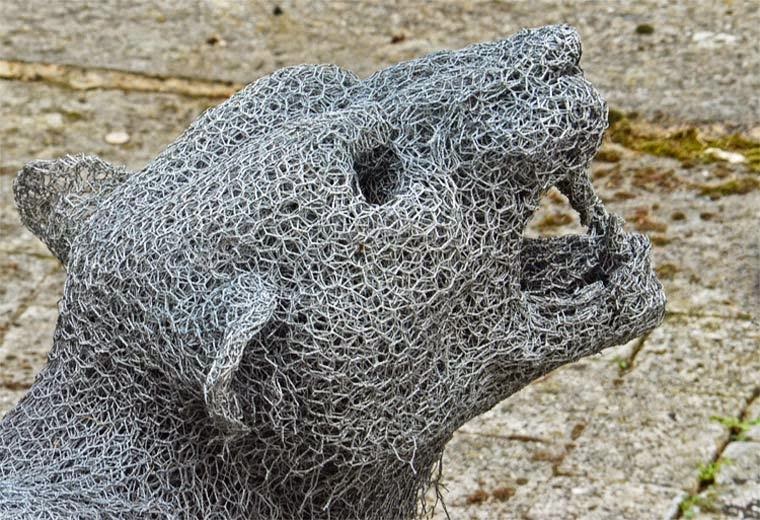 Life-size animals made of wire mesh by Kendra Haste