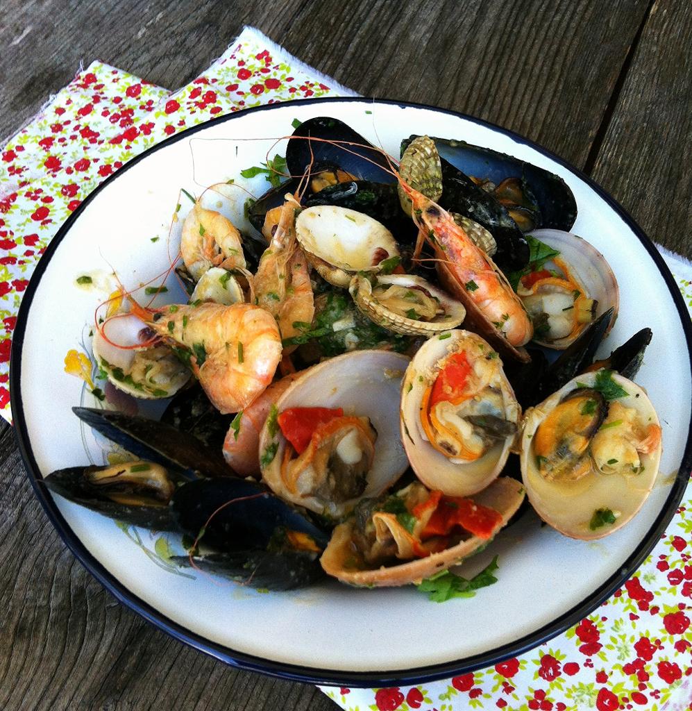 COOKam i guštam: Buzara od školjki i kozica