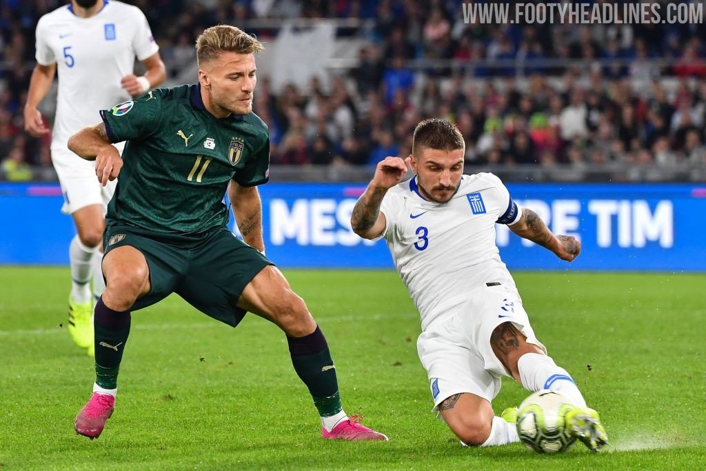 On Pitch: Italy Renaissance Third Kit - Footy Headlines