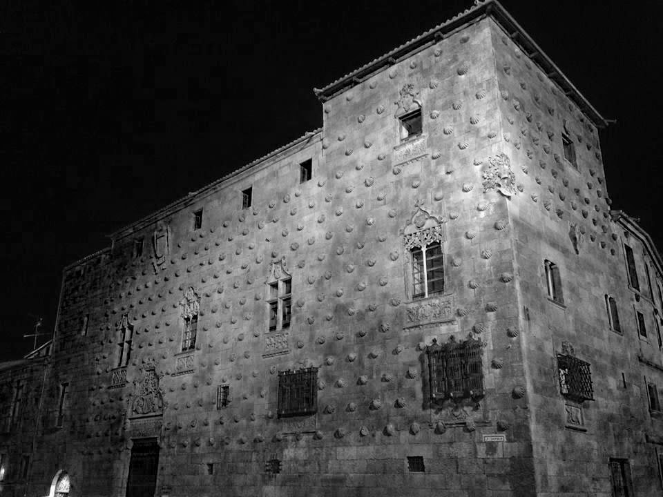 Ohmai Gothic Horror: Gothic Architecture and Atmosphere