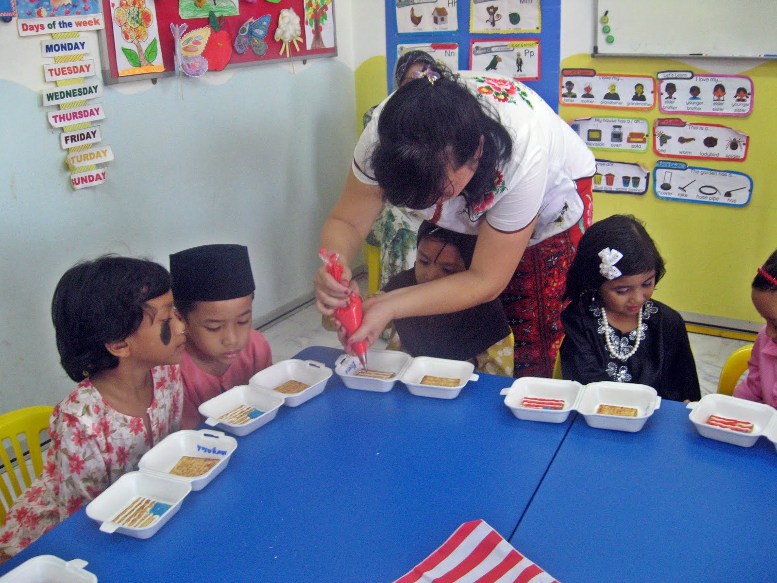 Tadika Sinaran Intelek: Merdeka Raya And Happy Malaysia Day