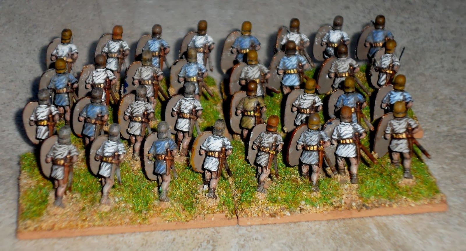 PARADE GROUND 20mm: Iberian Scutarii