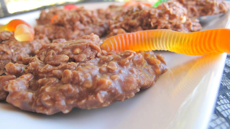 Red Couch Recipes: Worms in Dirt Cookies -- Sooo Bewitchingly Yummy!