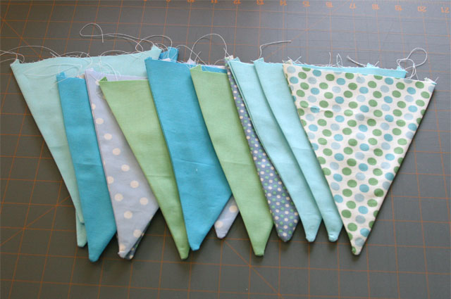 Glorious Treats: How to Make a Fabric Bunting