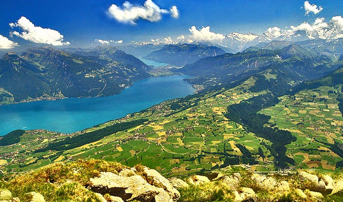 Lake Brienz , Switzerland | NATURE OF THE WORLD