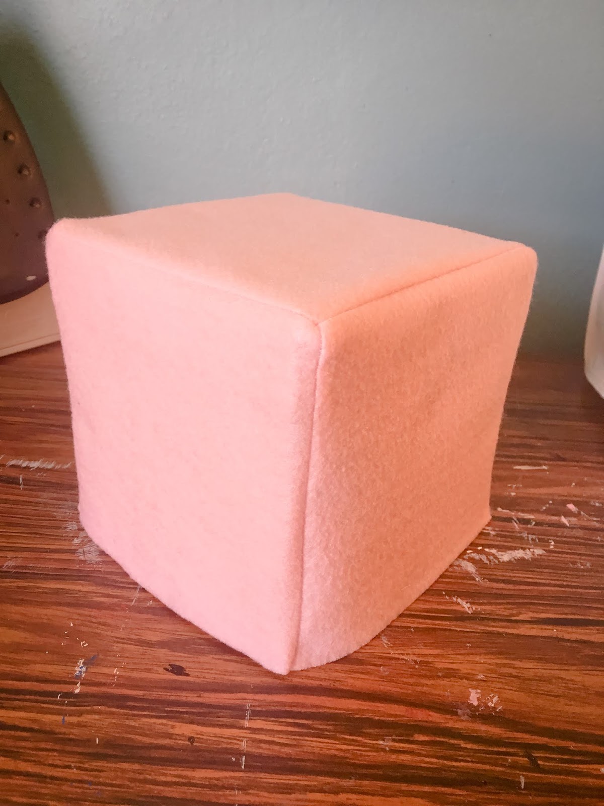 Little Things, Love ... and Reality: Make a Felt Box Cake