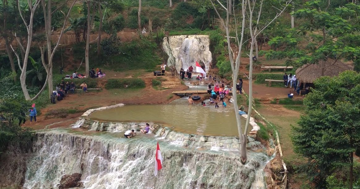 Zoctanate: Pemandian Air Panas Di Curug Cipanas Nagrak Kabupaten ...