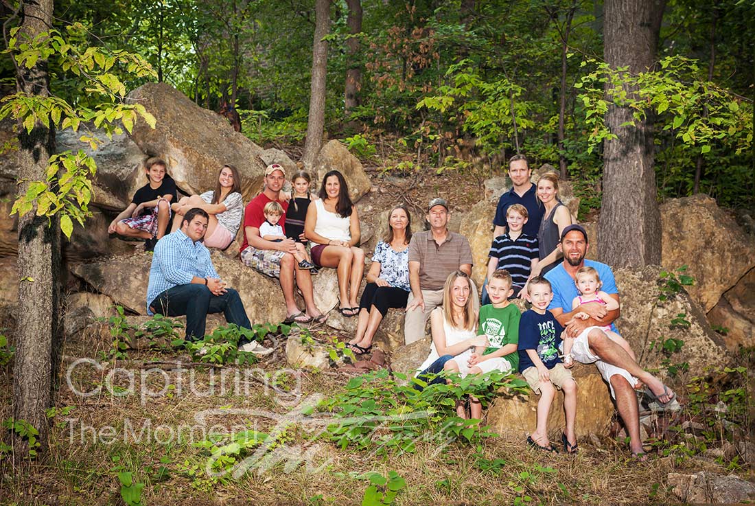 Capturing The Moment Photography: Extended Family of 17