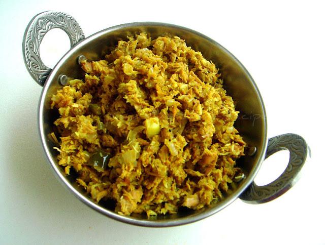 Priya's Versatile Recipes: Spiced Tuna Hash/Tuna Puttu