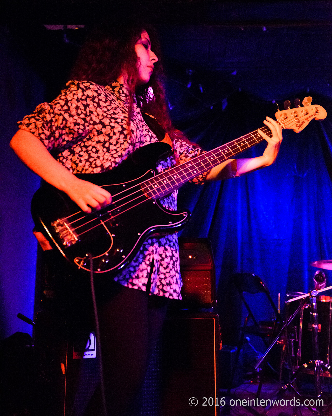 one in ten words: LOLAA at The Garrison - Concert Pictures