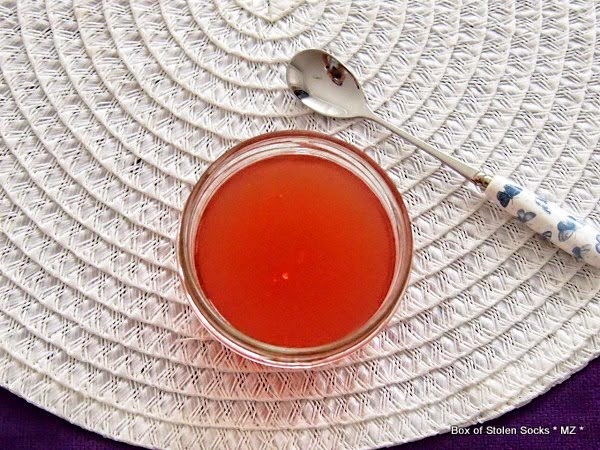 Box of Stolen Socks: Peach and Vanilla Jelly