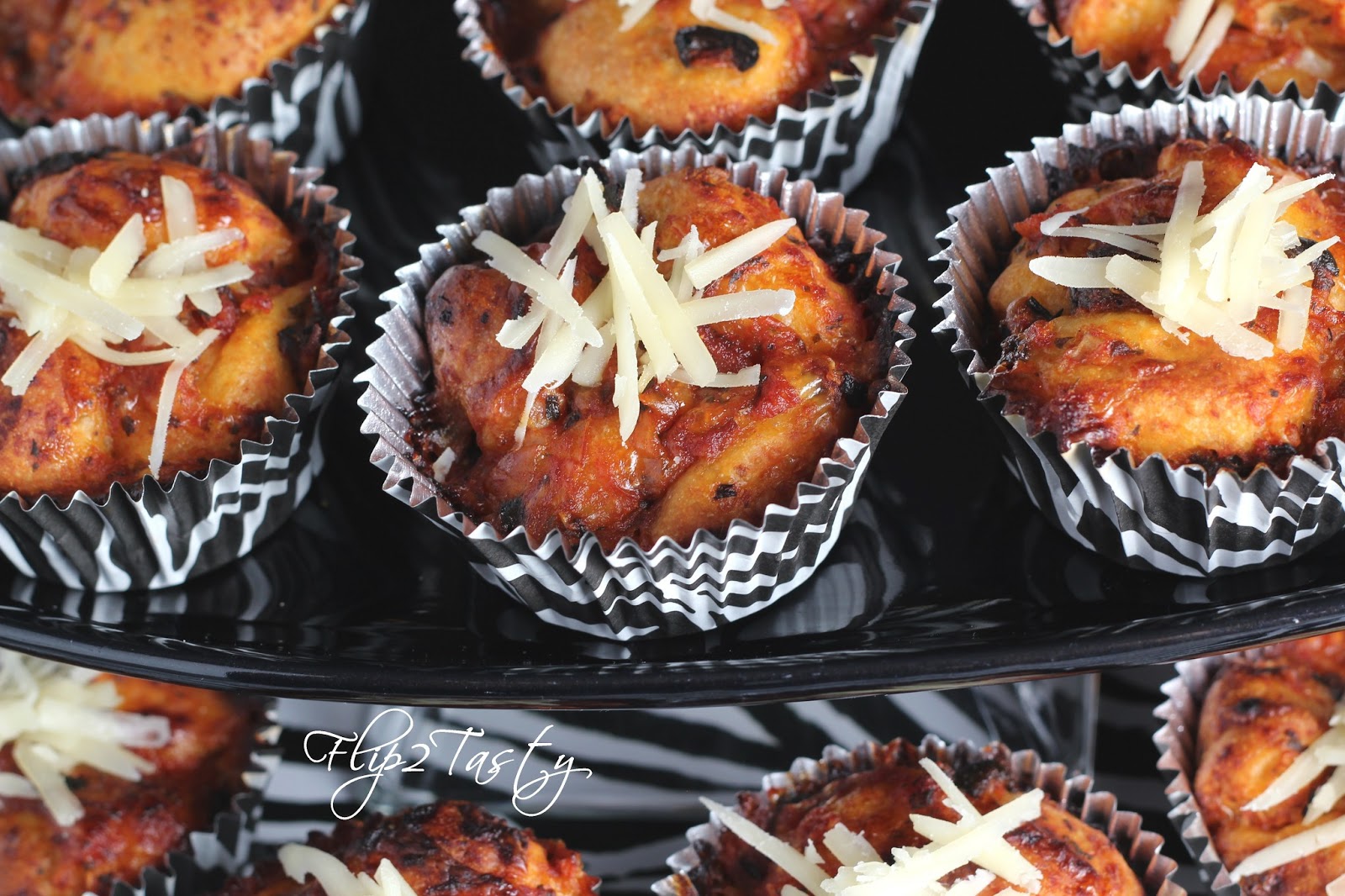 Italian Parmesan Muffins | Flip2Tasty