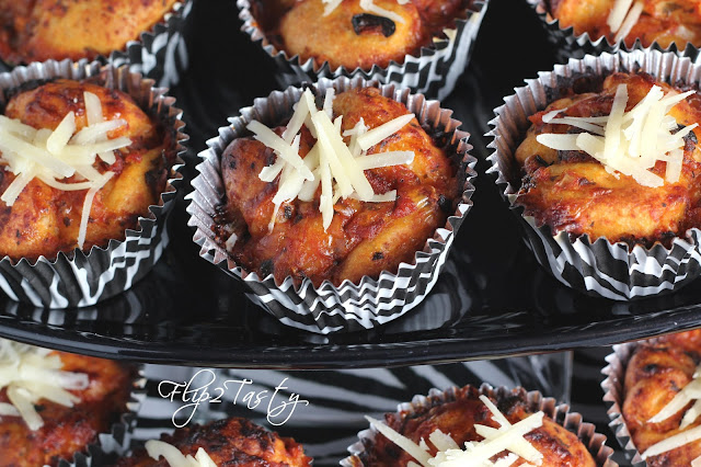 Italian Parmesan Muffins | Flip2Tasty