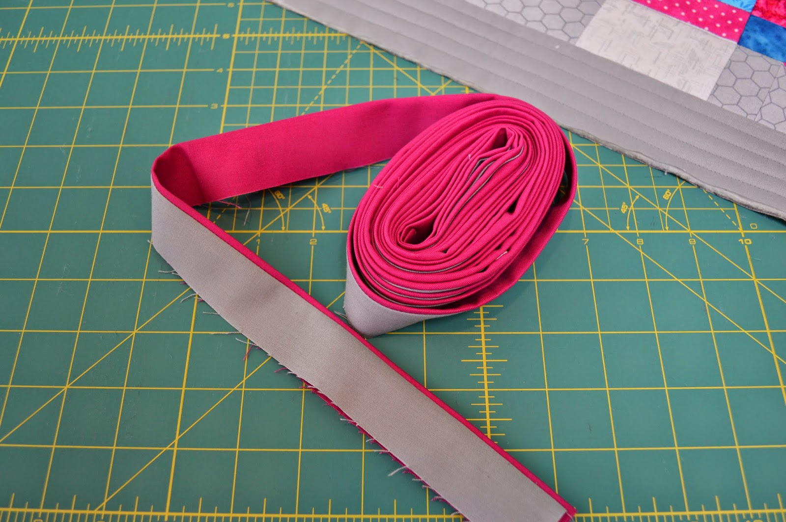 ellyn's place: two toned binding tutorial