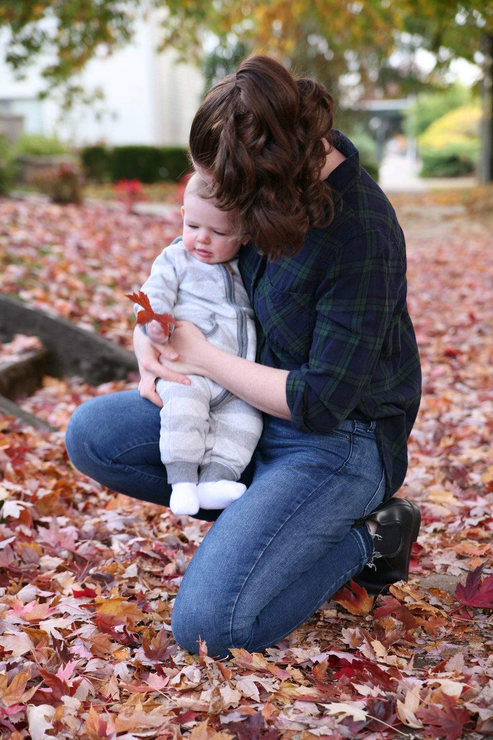 3 high-waisted jeans looks for fall, and mom style / Create / Enjoy