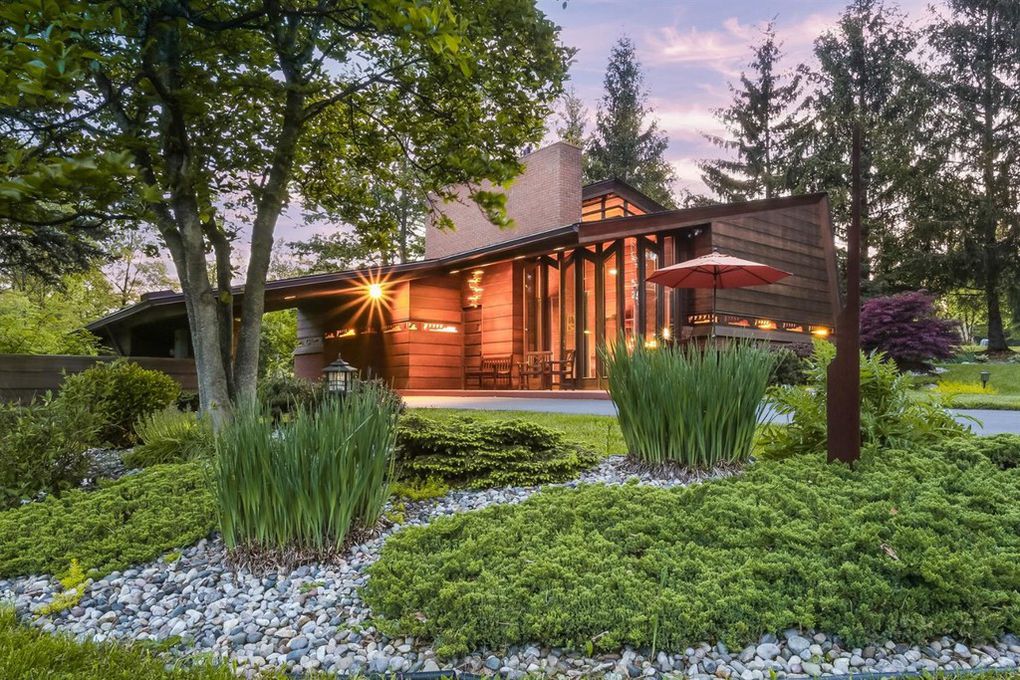 Haddock House for Sale - Designed by Frank Lloyd Wright in 1939: Most ...