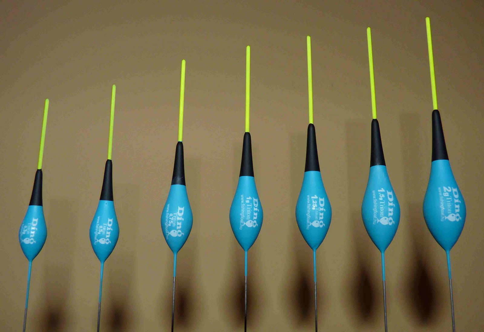 Match Fishing in Europe: 2011 - DINO FLOATS (NEW) AND ELASTICS