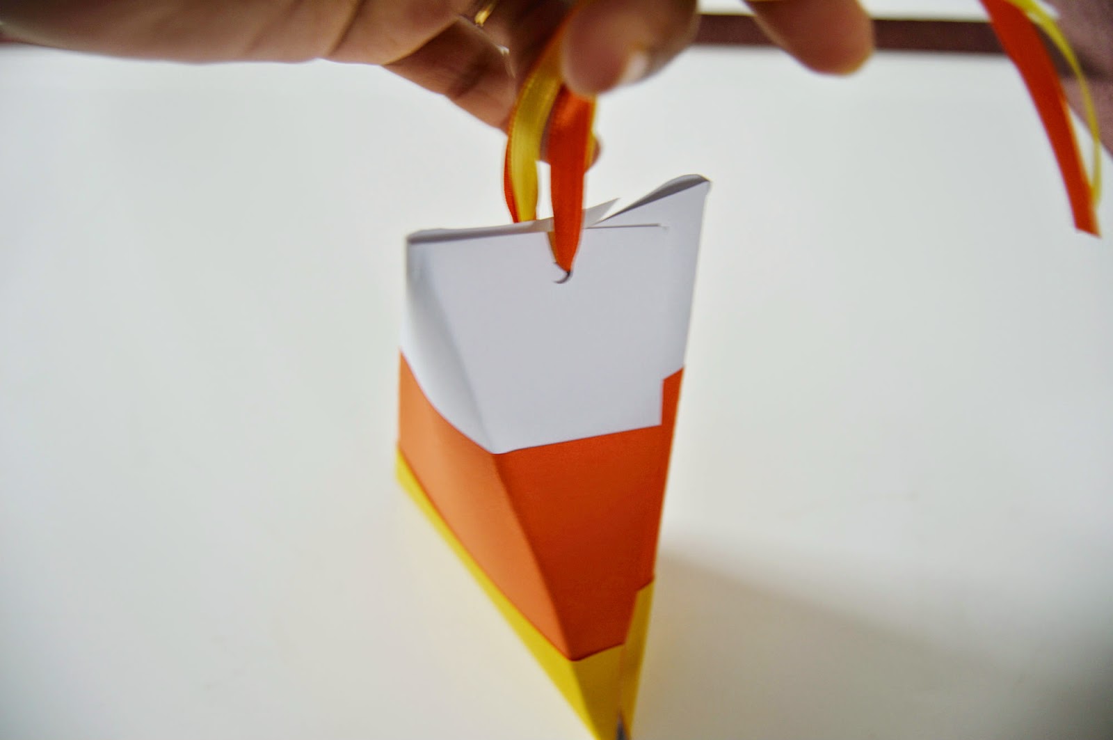 Vikalpah: Candy Corn gift packing idea