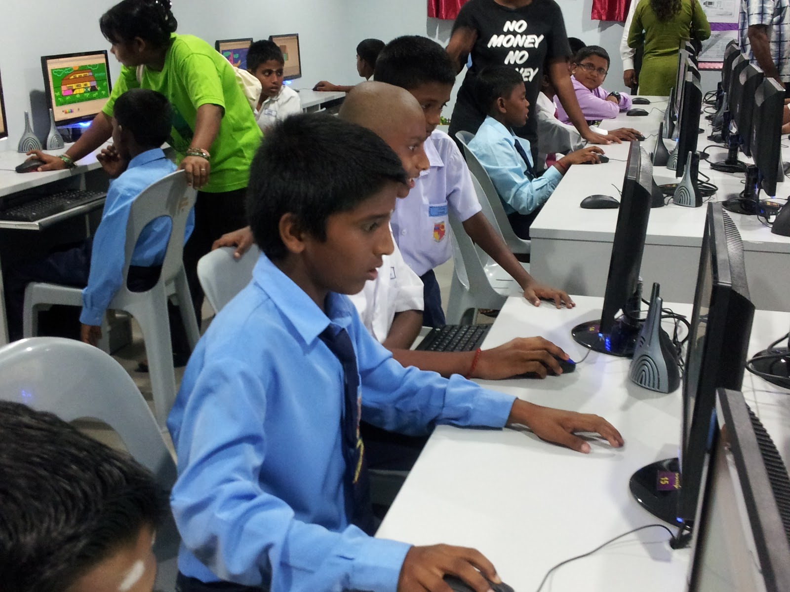 Program Titian Digital : PTD ICT Lab Opening Ceremony at SJKT Ladang ...