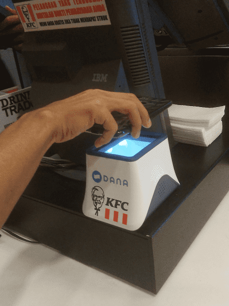 Cara Bayar Pakai DANA di KFC dan Merchant Lainnya - TeknoSee