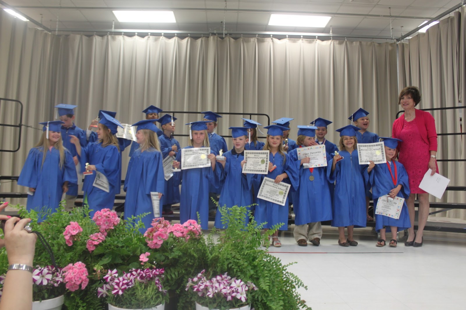 Mojoy: Ellie's Kindergarten graduation