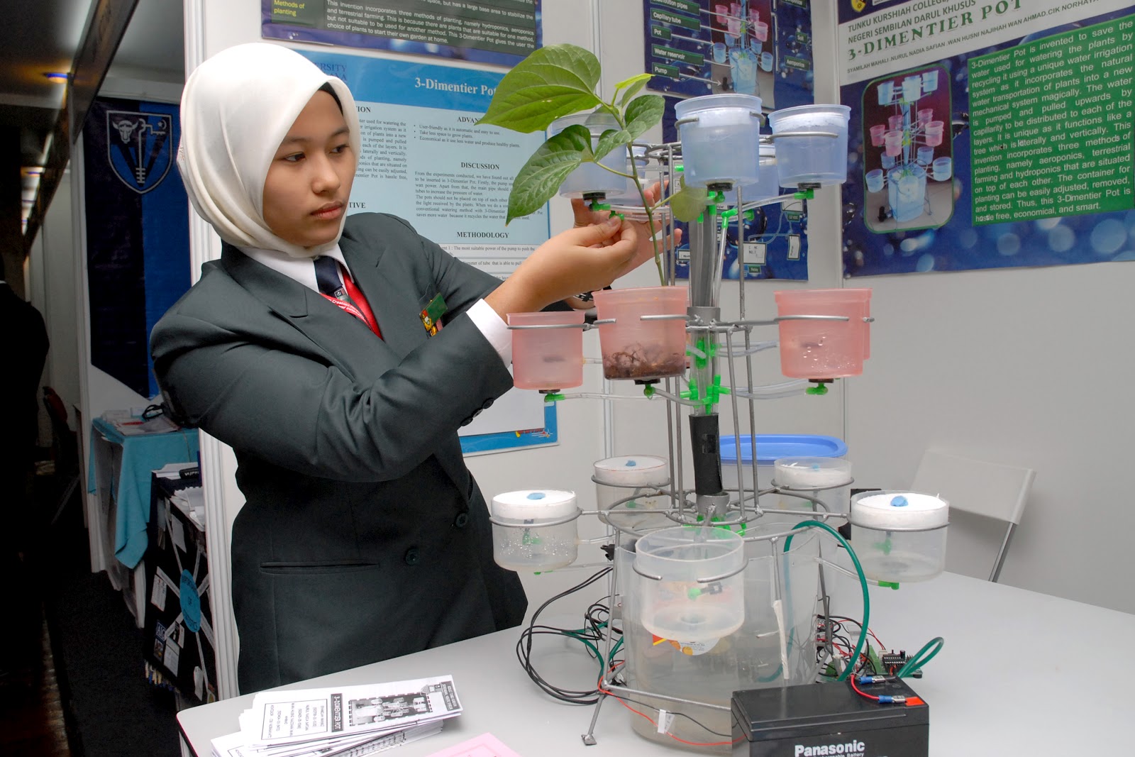 Kak Ba: MEMBANGUN INOVASI, MENCETUS KREATIVITI